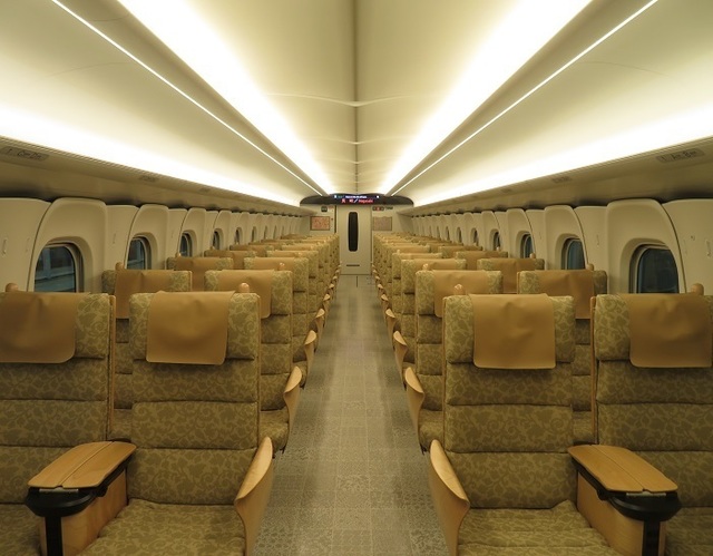 長崎で西九州新幹線N700S「かもめ」乗車と久々の飛行機搭乗: Express Travel Blog